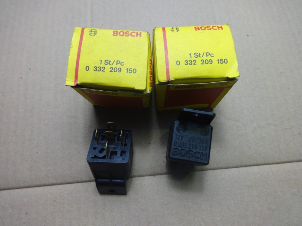 Relè Bosch 0332209150 - Ricci Giorgio Ricambi Industriali