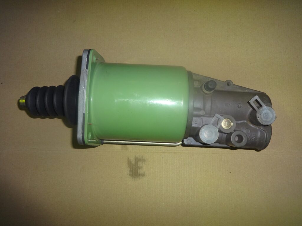 Servofrizione Iveco 41035646 - Ricci Giorgio Ricambi Industriali