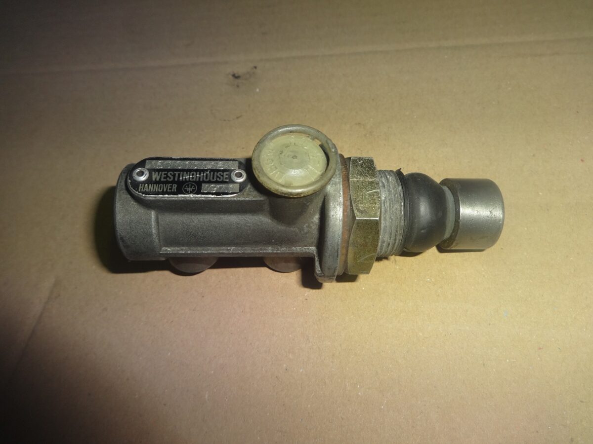 Valvola Wabco 4630130160 - Ricci Giorgio Ricambi Industriali