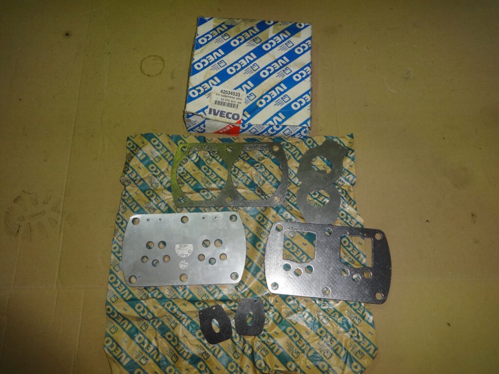 Kit compressore Iveco 42534533 - Ricci Giorgio Ricambi Industriali